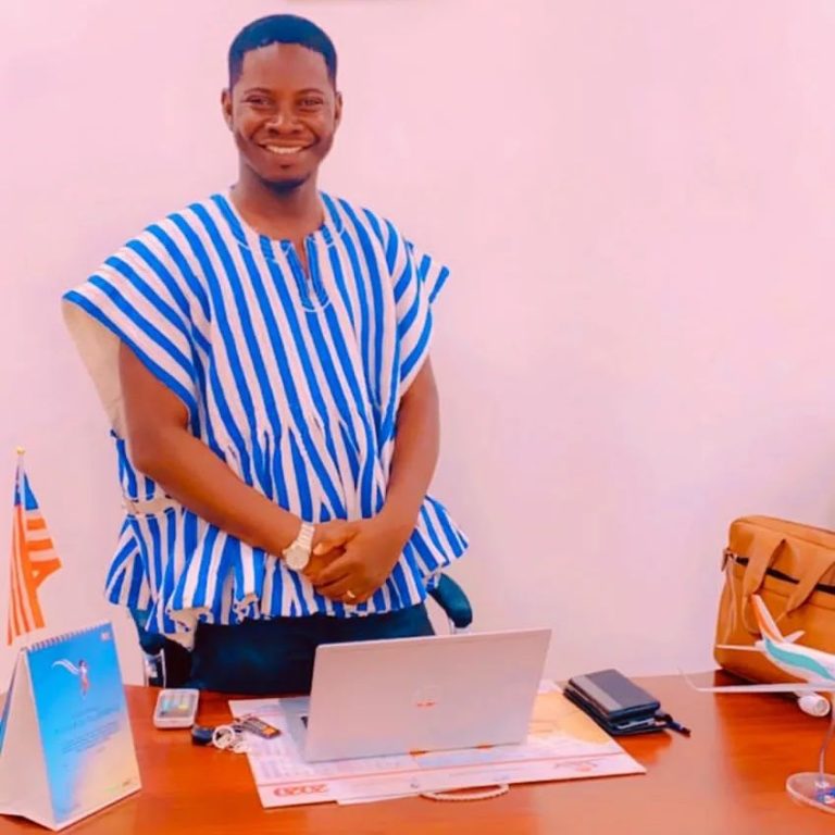 Stunning Batakari Smock Styles 2025 | Eucarl Wears