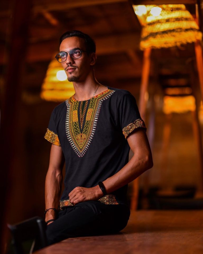 Super Stylish Dashiki Styles For Guys 2026 | Eucarl Wears