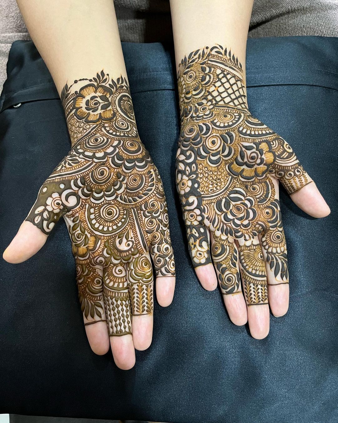 Best Henna Designs For Hands And Feet 2026 | Eucarl Wears