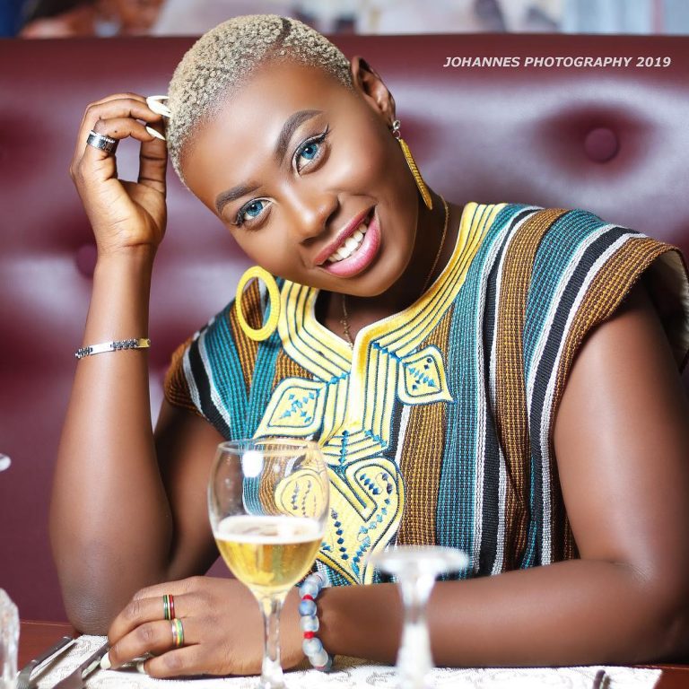 Stunning Batakari Smock Styles 2025 | Eucarl Wears